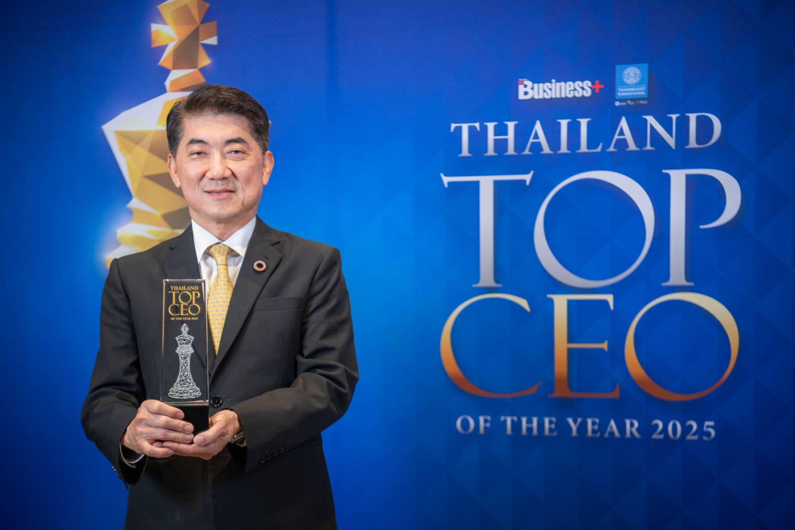 ประสิทธิ์ บุญดวงประเสริฐ CEO CPF คว้ารางวัล Asia’s Best CEO